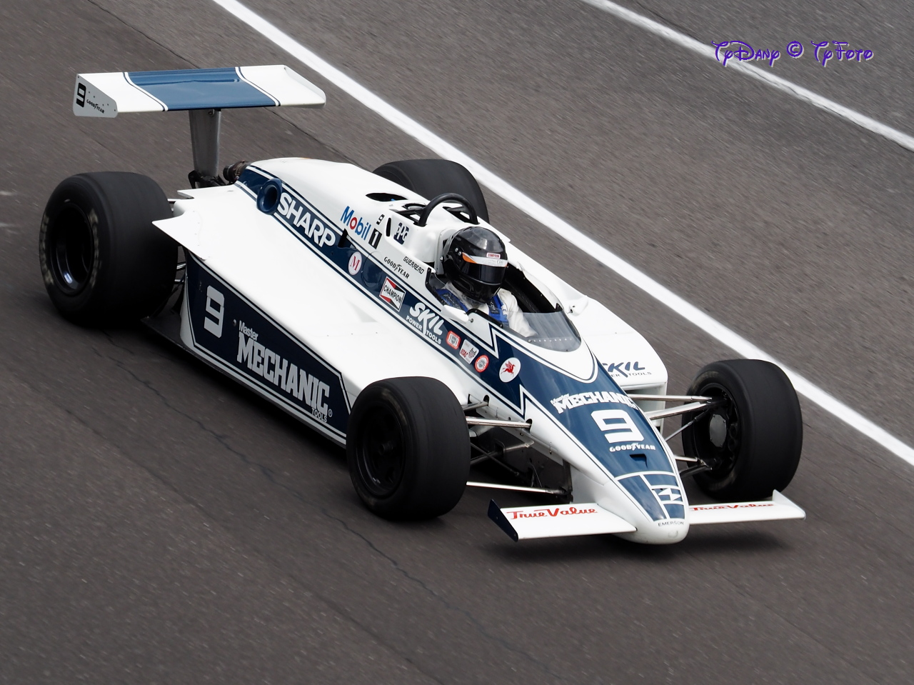 Olympus-MC-14